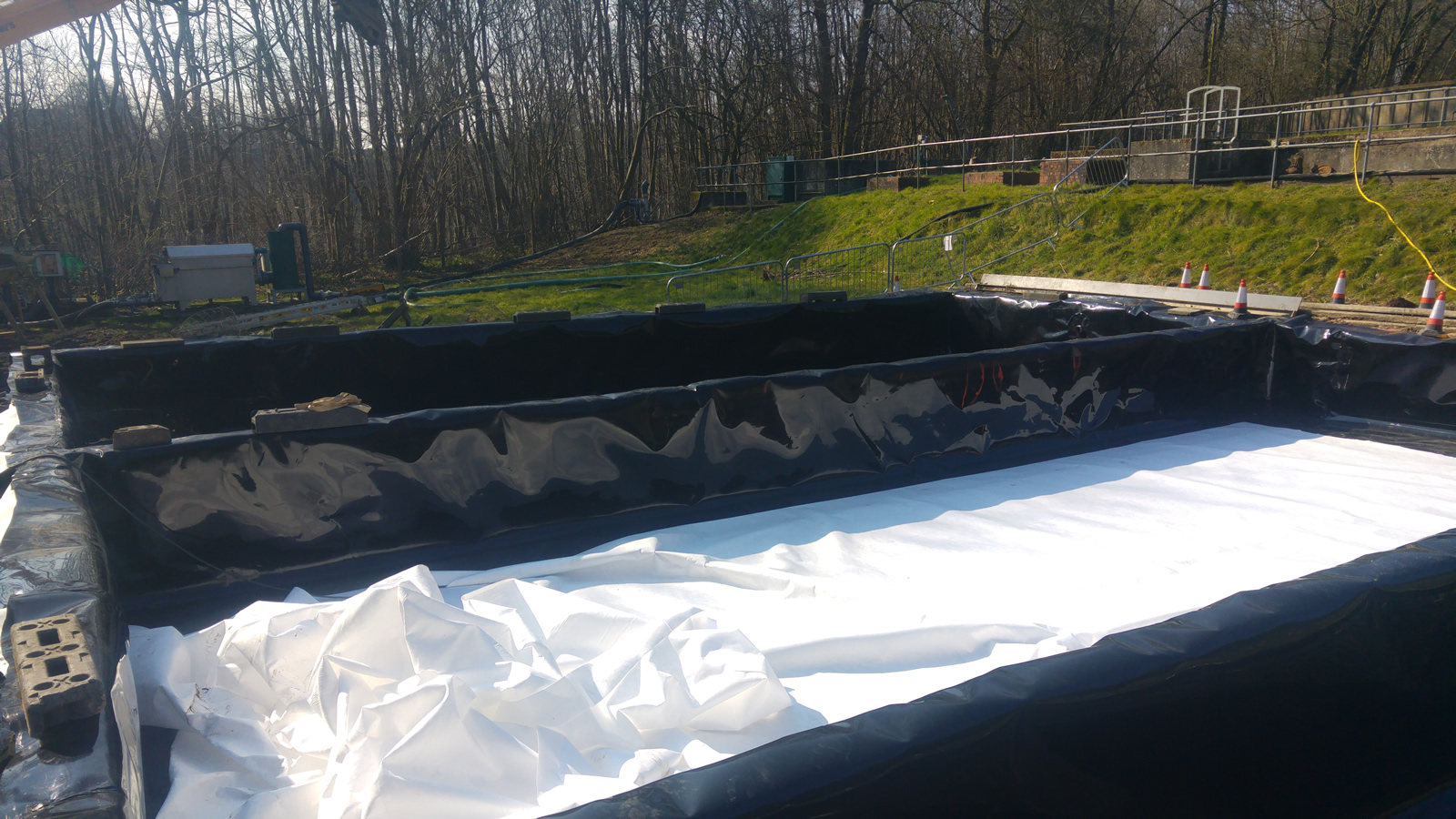 1mm HDPE and geotextile liner - Enviroseal Lining Solutions - Lagoons ...