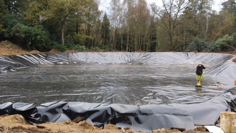 The Benefits of Geomembrane Containment Liners in Pond Water Conservation - Enviroseal Lining ...